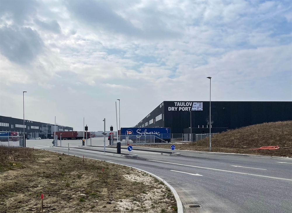 Ét af Danmarks største transportcentre har købte ståldøre